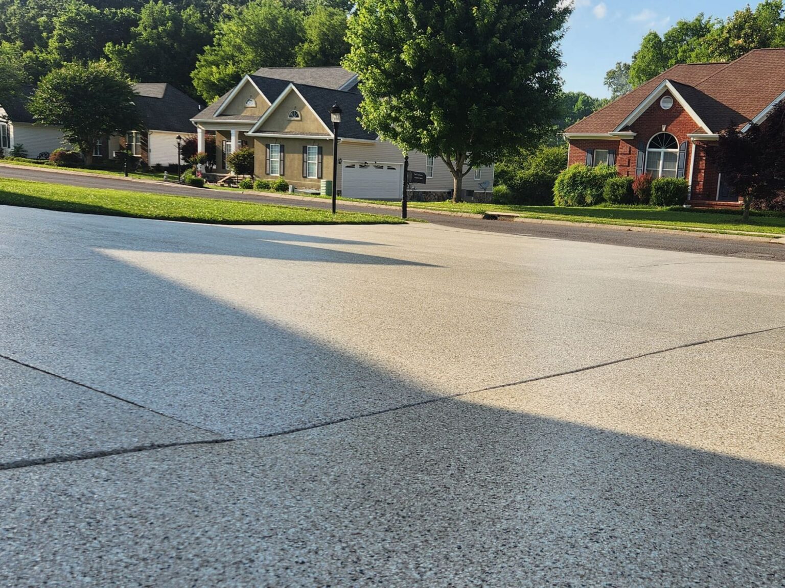 Polyaspartic Coatings Vs. Traditional Epoxy